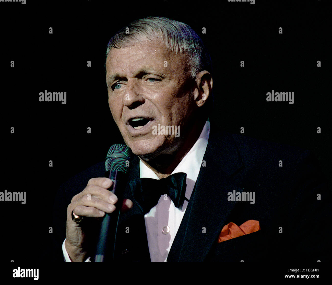 Frank Sinatra Sings High Resolution Stock Photography and Images - Alamy