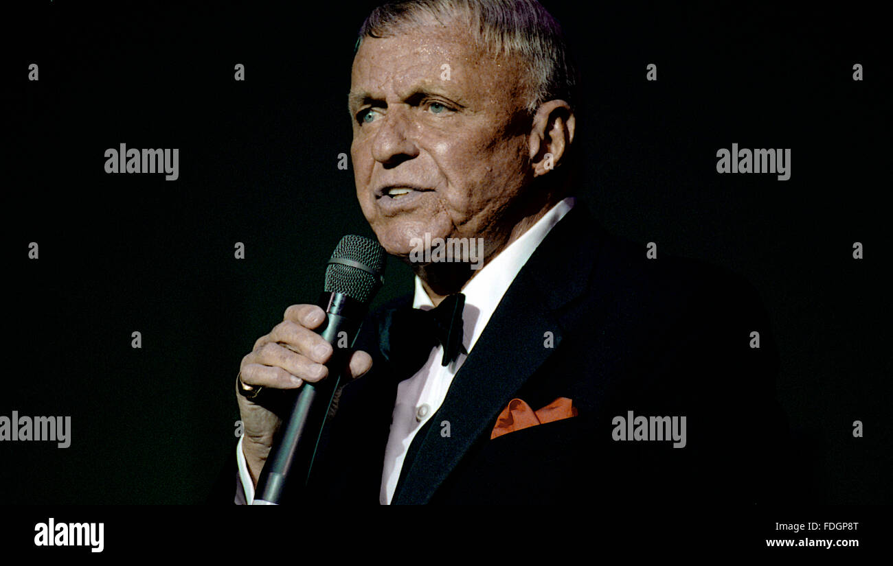 Frank sinatra kennedy center hi-res stock photography and images - Alamy