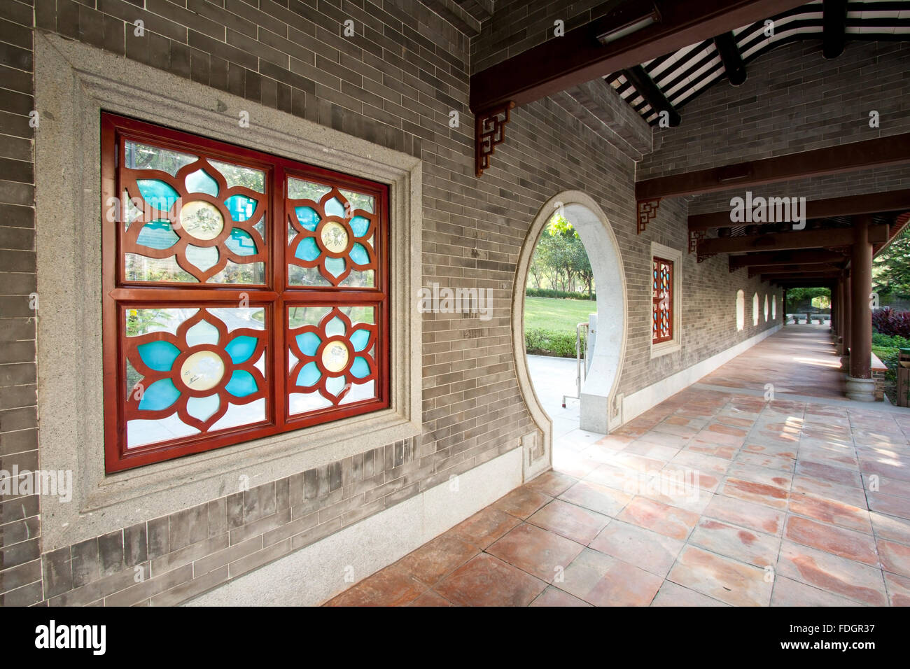 Chinese style corridor in a garden Stock Photo - Alamy