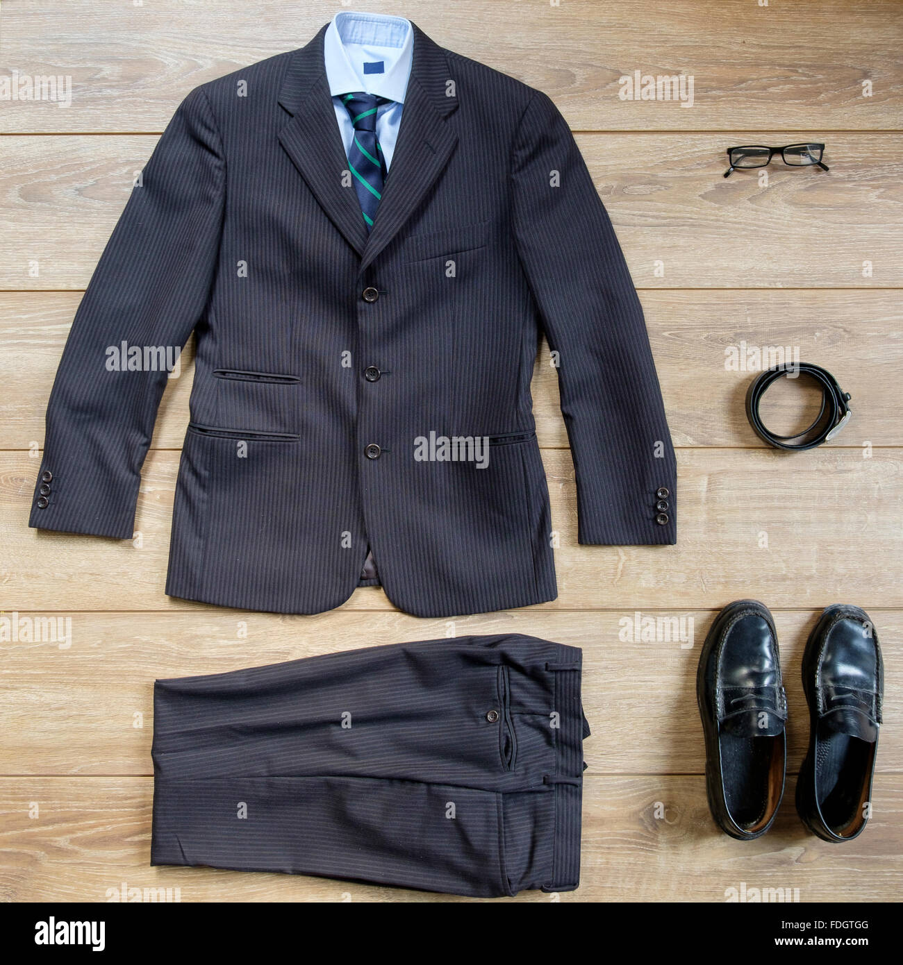 Elegant formalwear hi-res stock photography and images - Alamy
