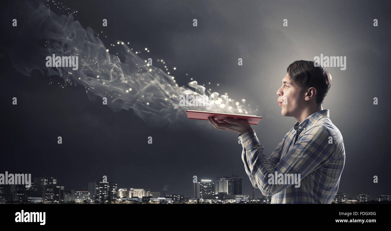 Pages blowing High Resolution Stock Photography and Images - Alamy