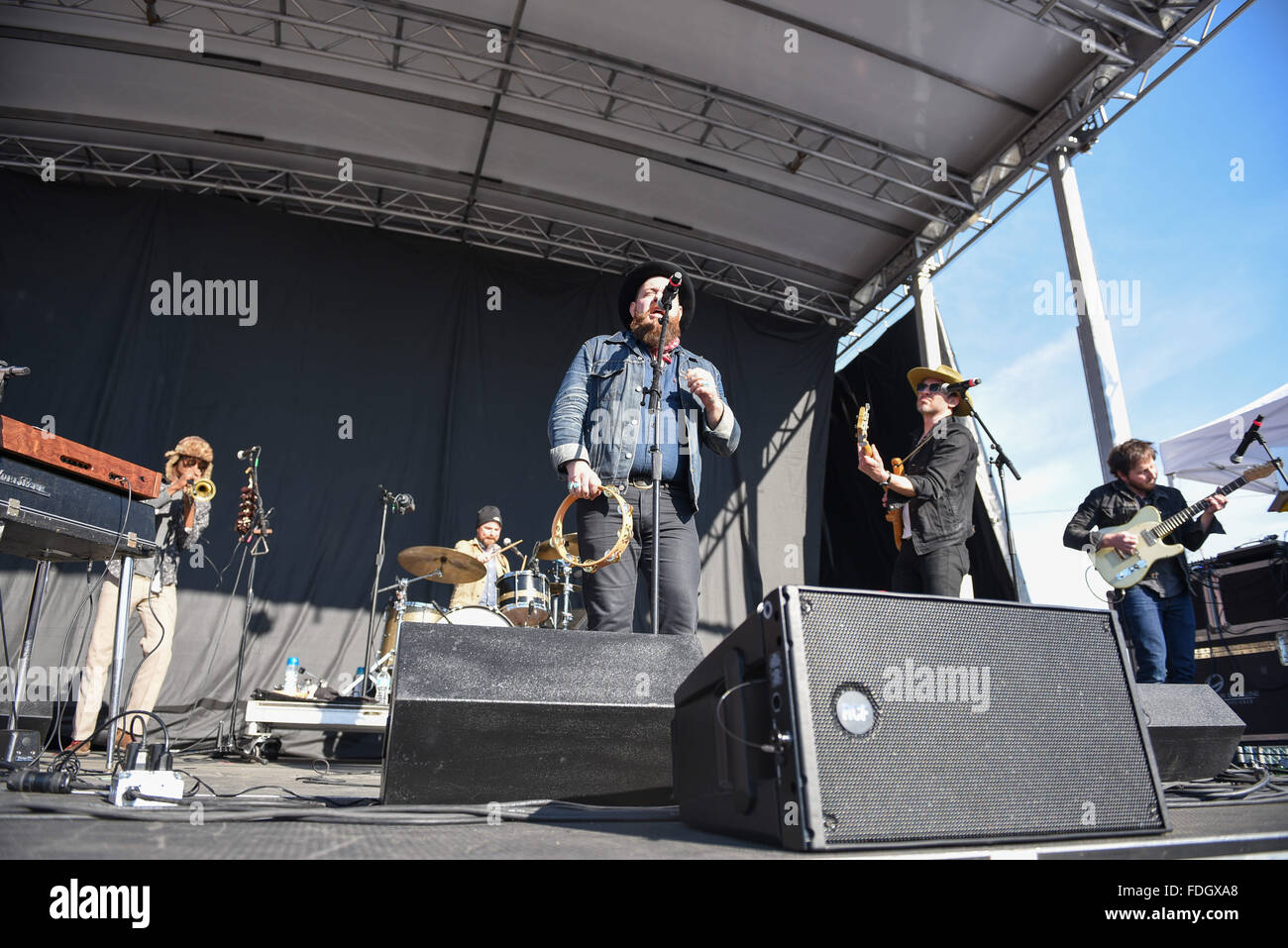 Mark joseph singer hi-res stock photography and images - Alamy