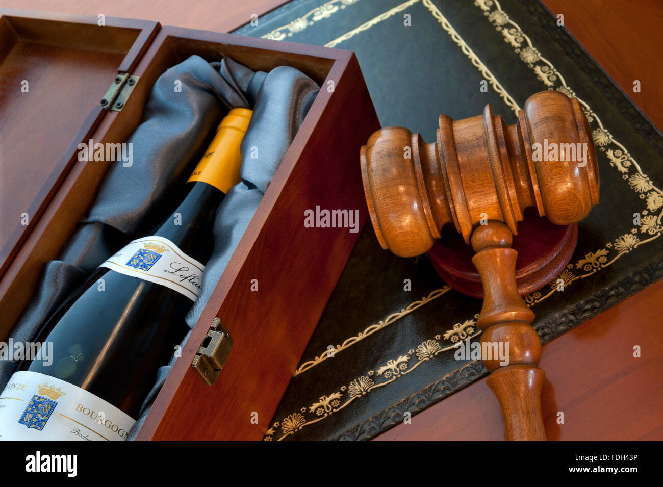 Burgundy box hi-res stock photography and images - Alamy