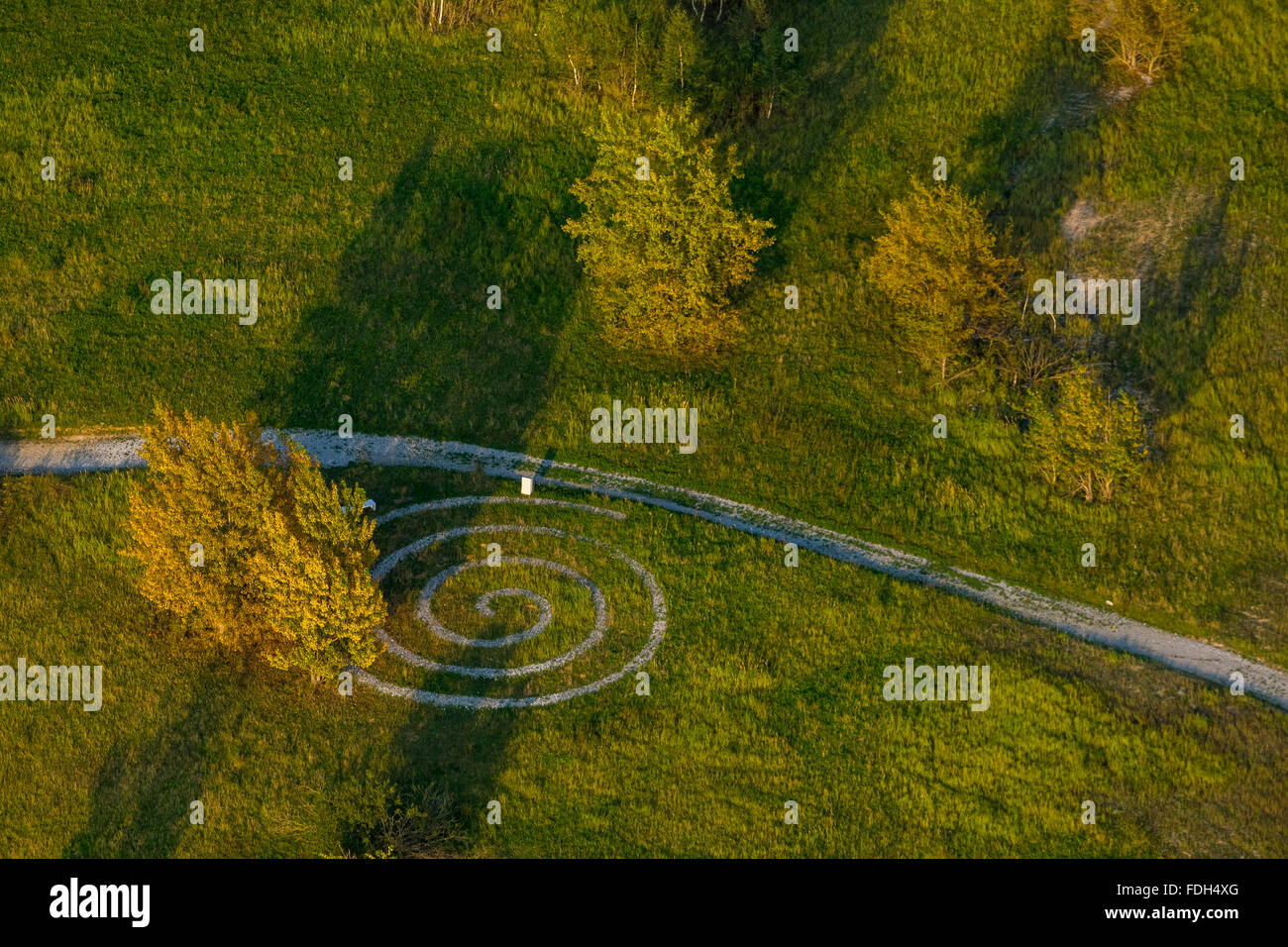 Spiral path hi-res stock photography and images - Alamy