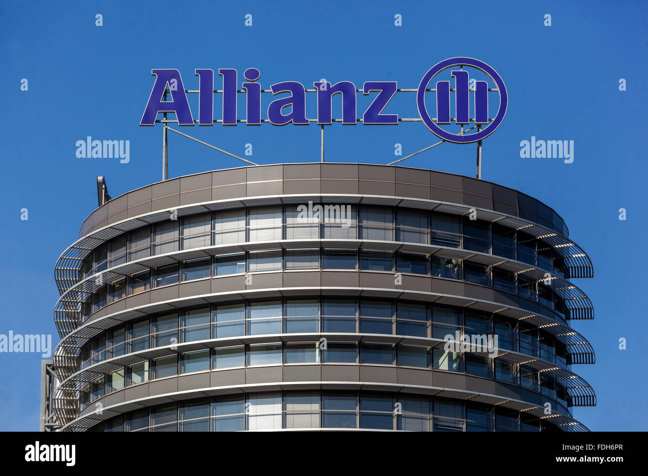 Allianz logo hi-res stock photography and images - Alamy