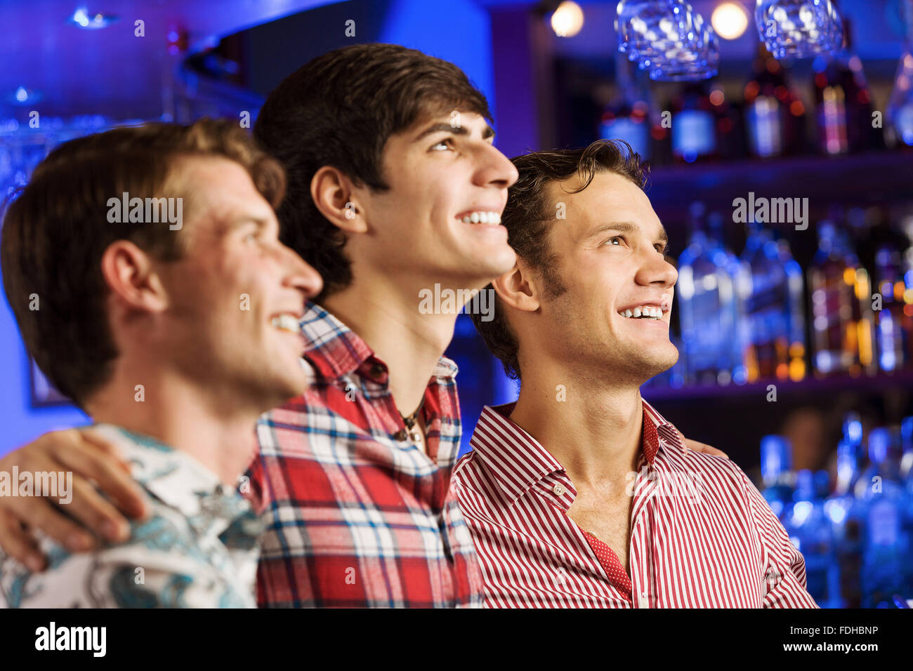 Group fans shouting in bar hi-res stock photography and images - Alamy