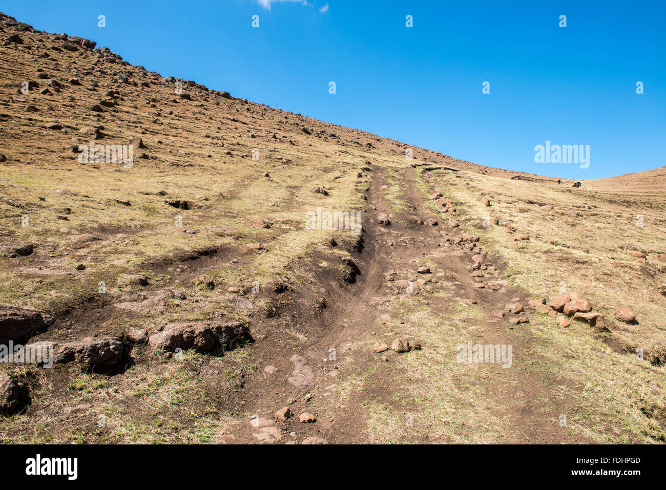 Dirt driving road with extreme terrain through Somenkong, Lesotho ...