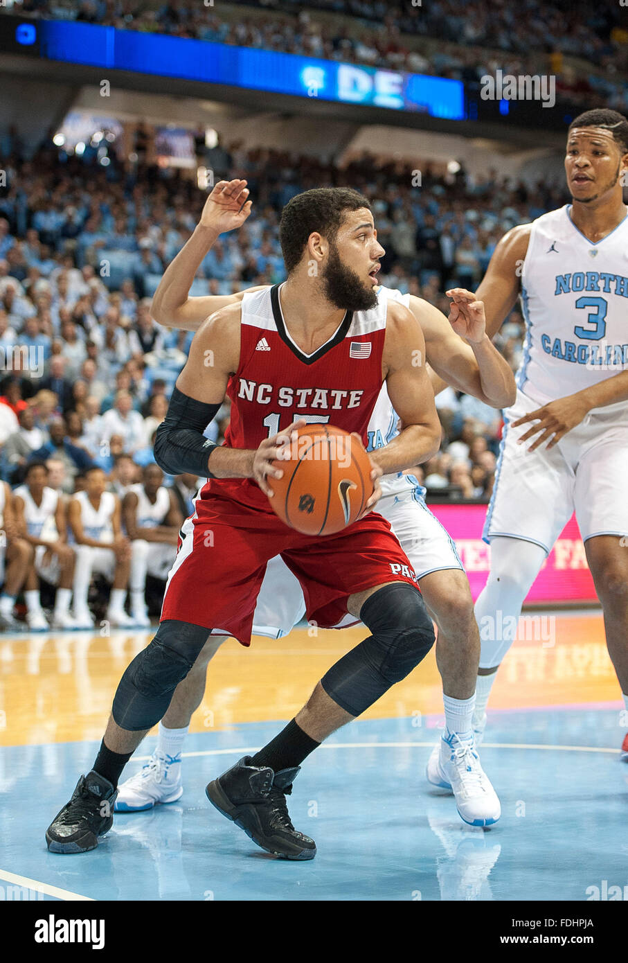 North carolina state wolfpack mens basketball hi-res stock photography ...