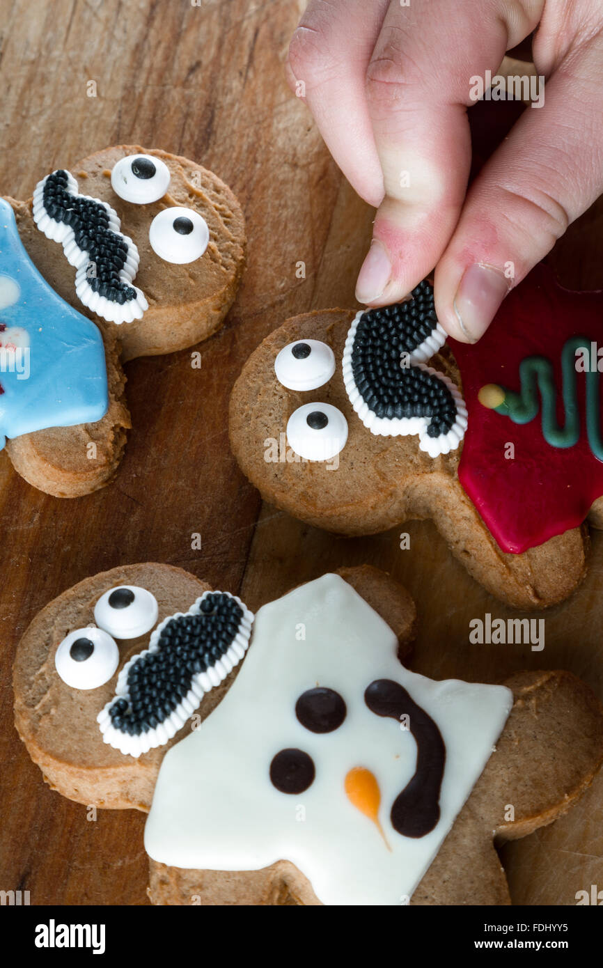 Gingerbread man face close up hi-res stock photography and images - Alamy