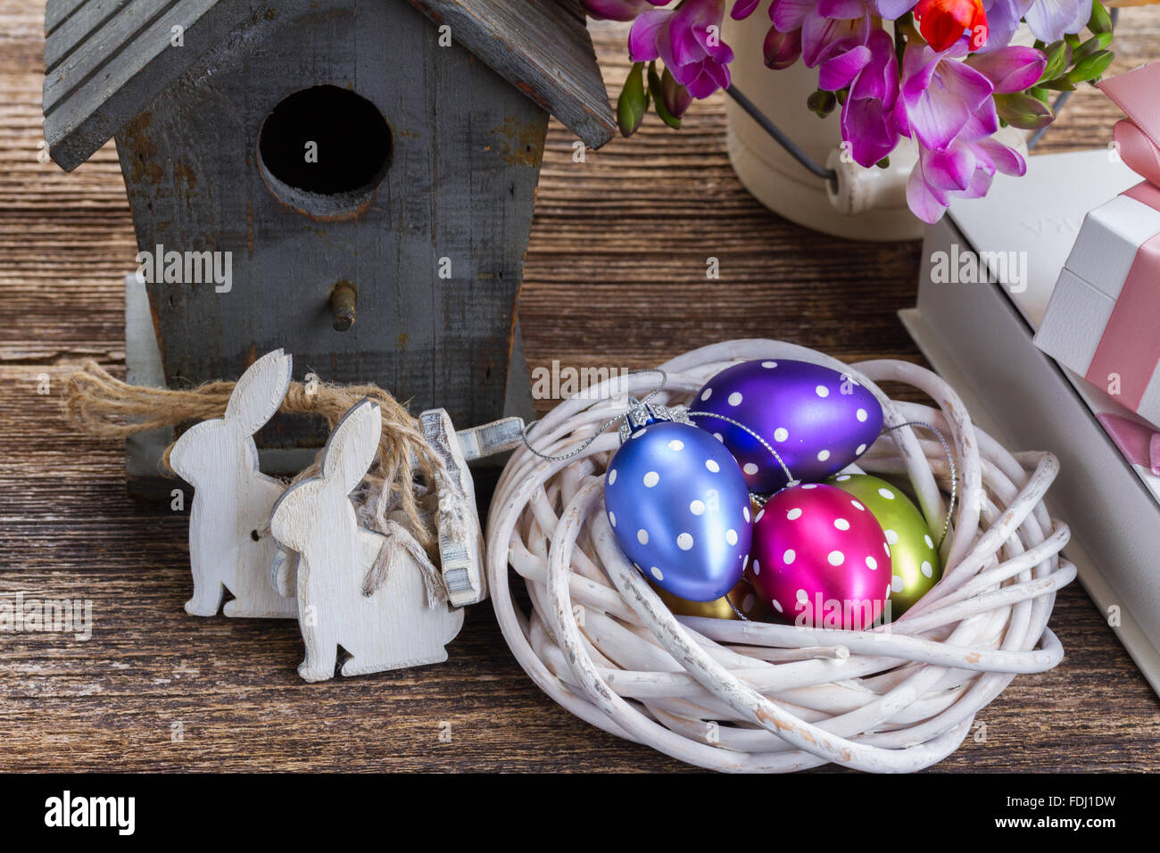 Wooden card cage hi-res stock photography and images - Alamy