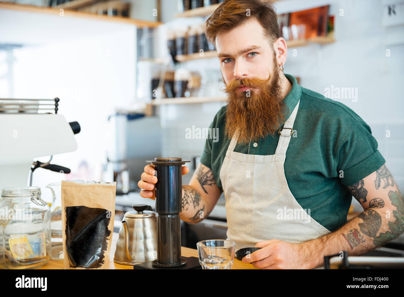 Coffee shop old man hi-res stock photography and images - Alamy