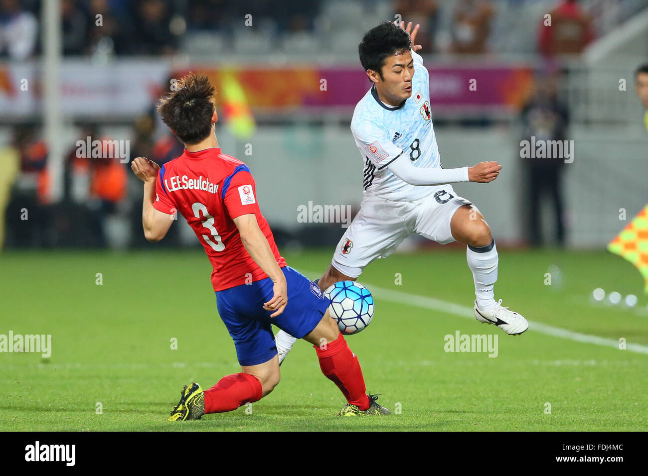 (L-R) Lee Seul-Chan (KOR), Ryota Oshima (JPN), JANUARY 30, 2016 ...
