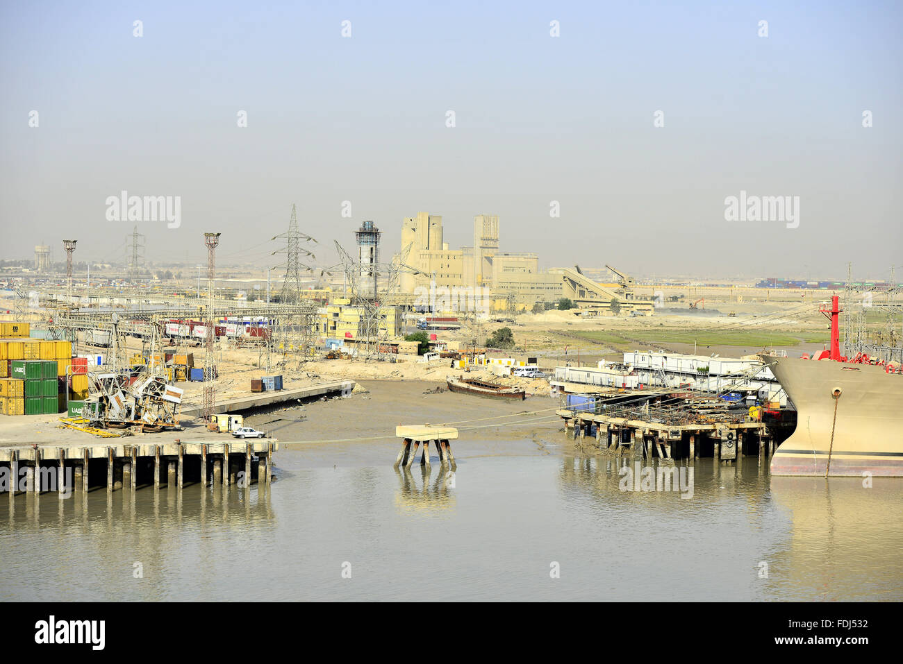 Umm qasr hi-res stock photography and images - Alamy