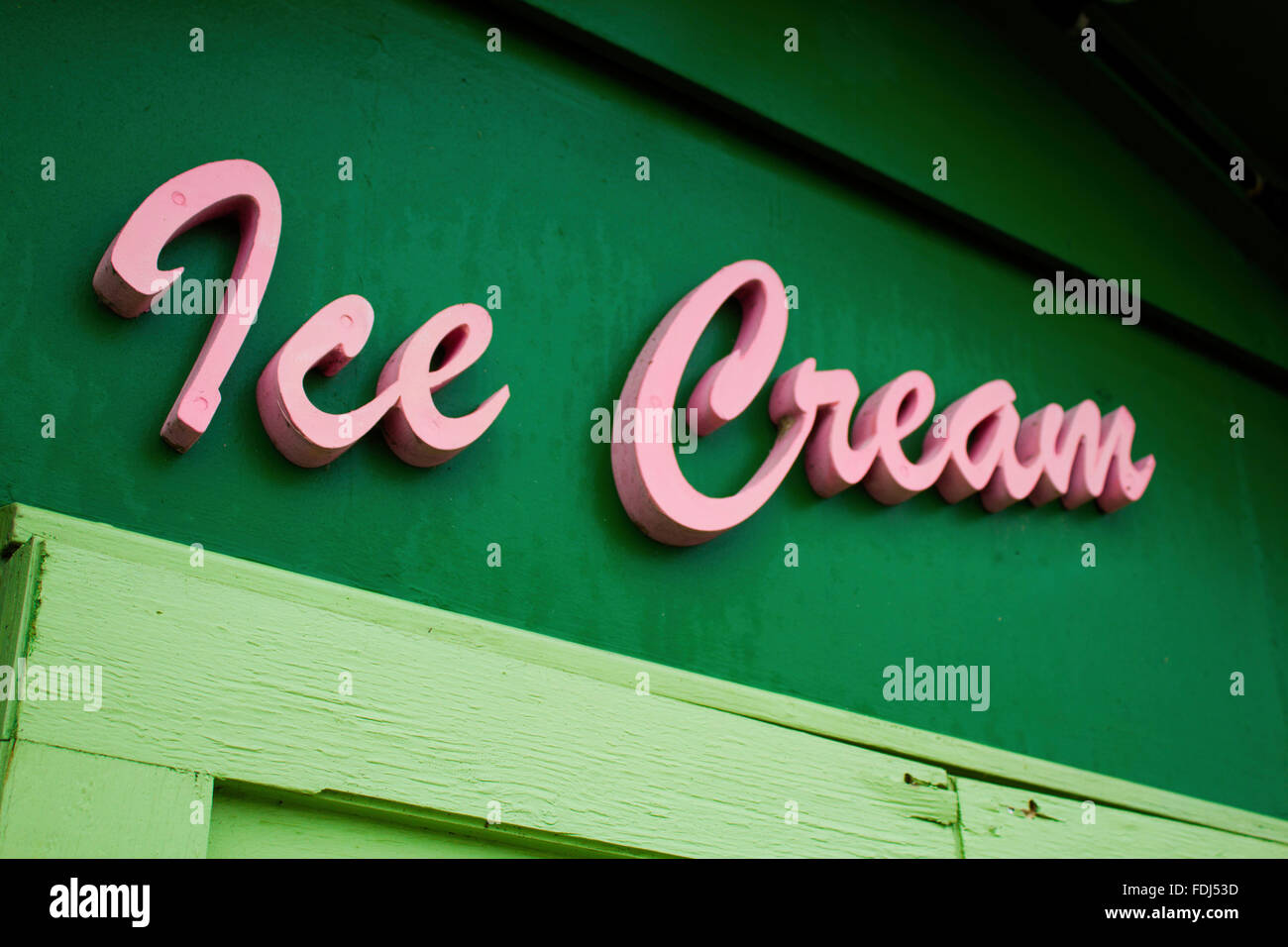 Ice cream sign hi-res stock photography and images - Alamy