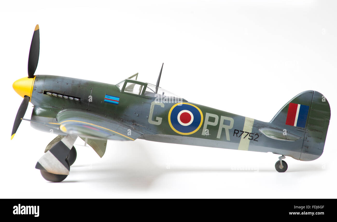 Hawker Typhoon Mk 1B aircraft, WWII, RAF markings. 1:32 fine scale ...