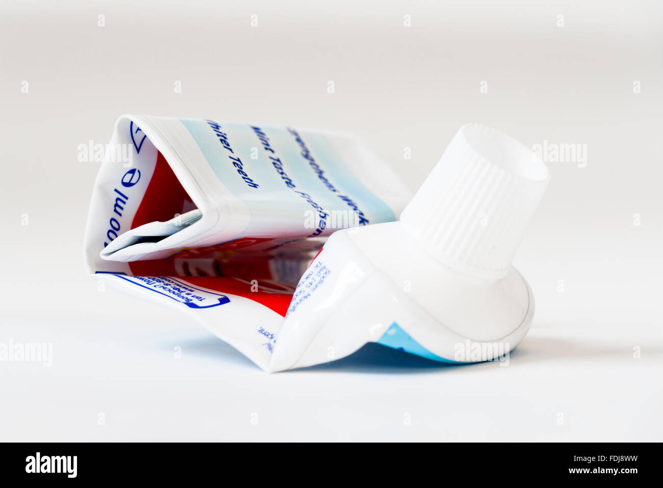 Toothpaste tubes hi-res stock photography and images - Alamy