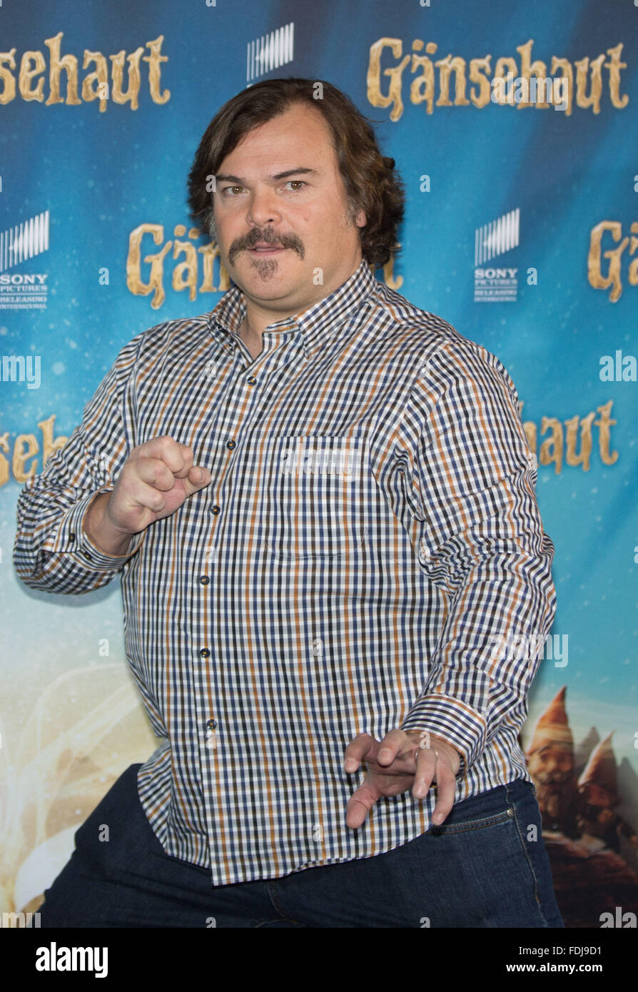 Berlin, Germany. 01st Feb, 2016. US actor Jack Black poses during a ...