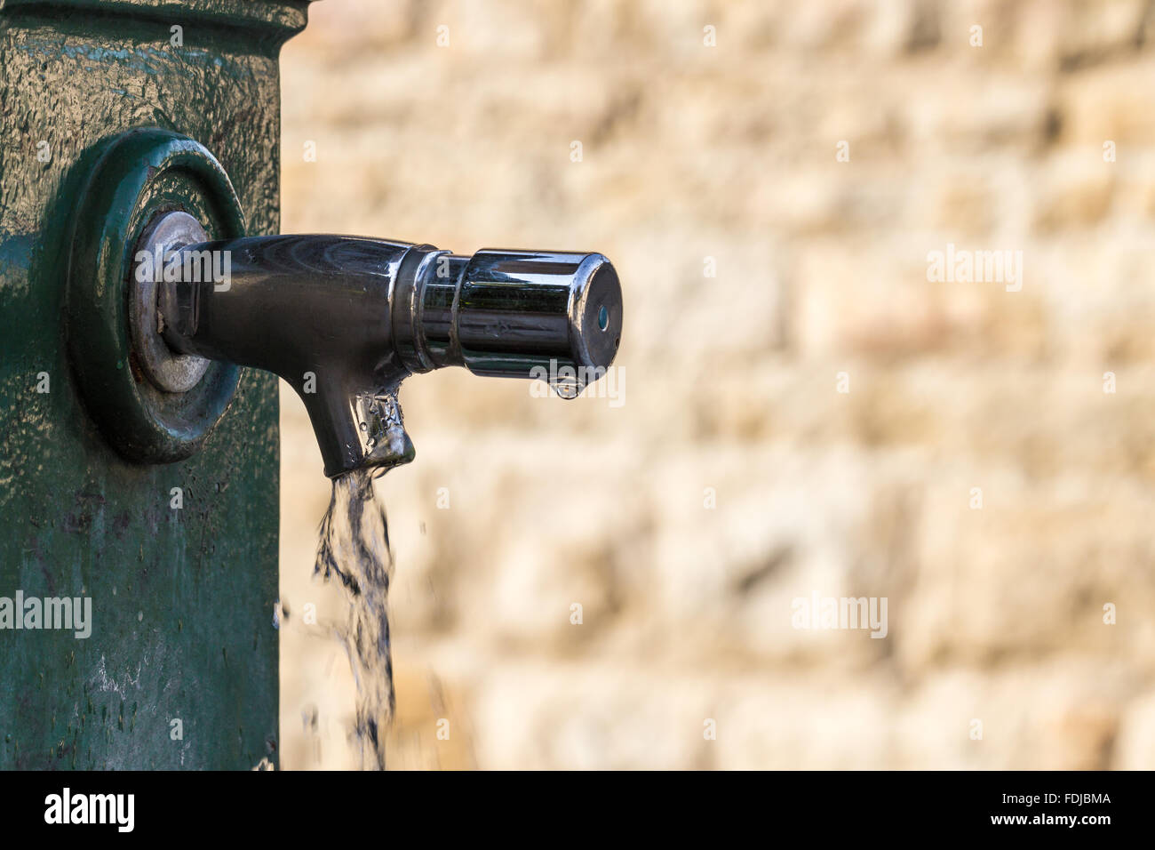 Gushing faucet hi-res stock photography and images - Alamy