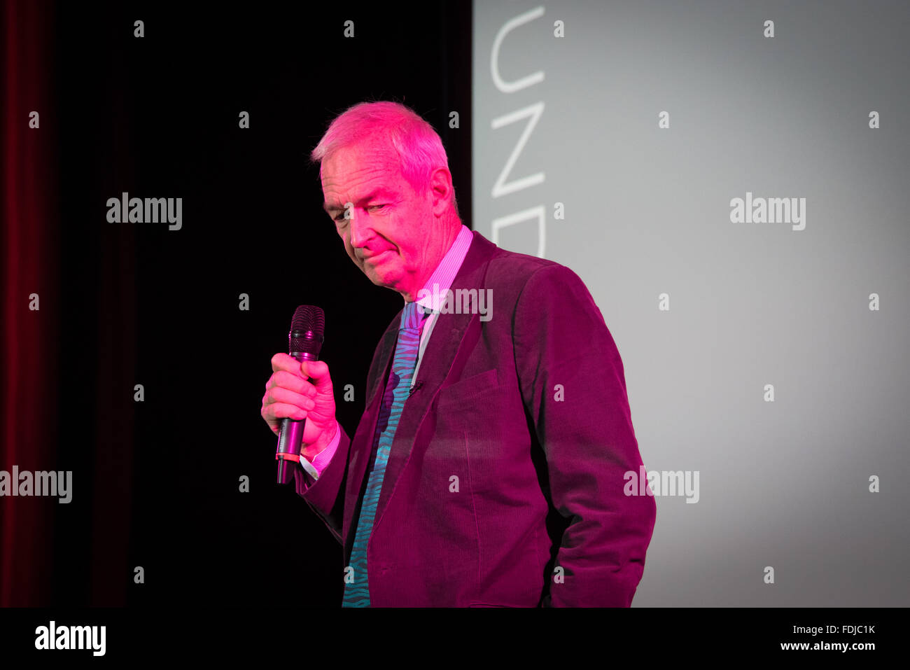 Jon snow presenter channel hi-res stock photography and images - Alamy