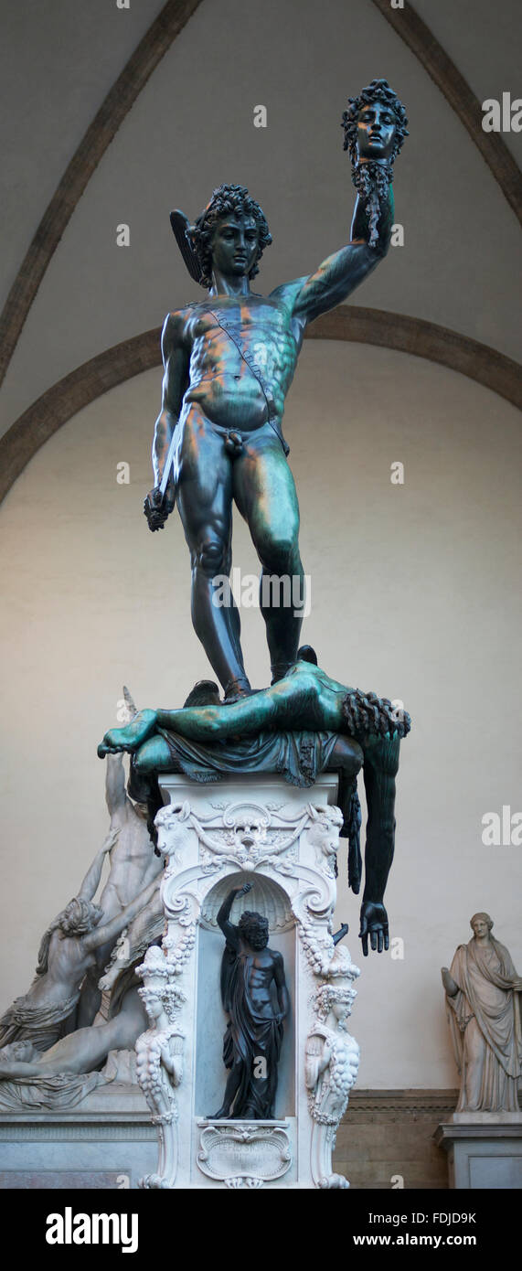 Perseus statue hi-res stock photography and images - Alamy