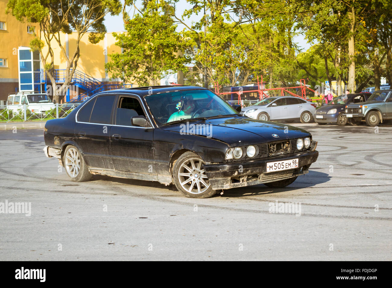 SAINT-PETERSBURG, RUSSIA - AUGUST 3, 2013: Old-car BMW 5-series e34 ...