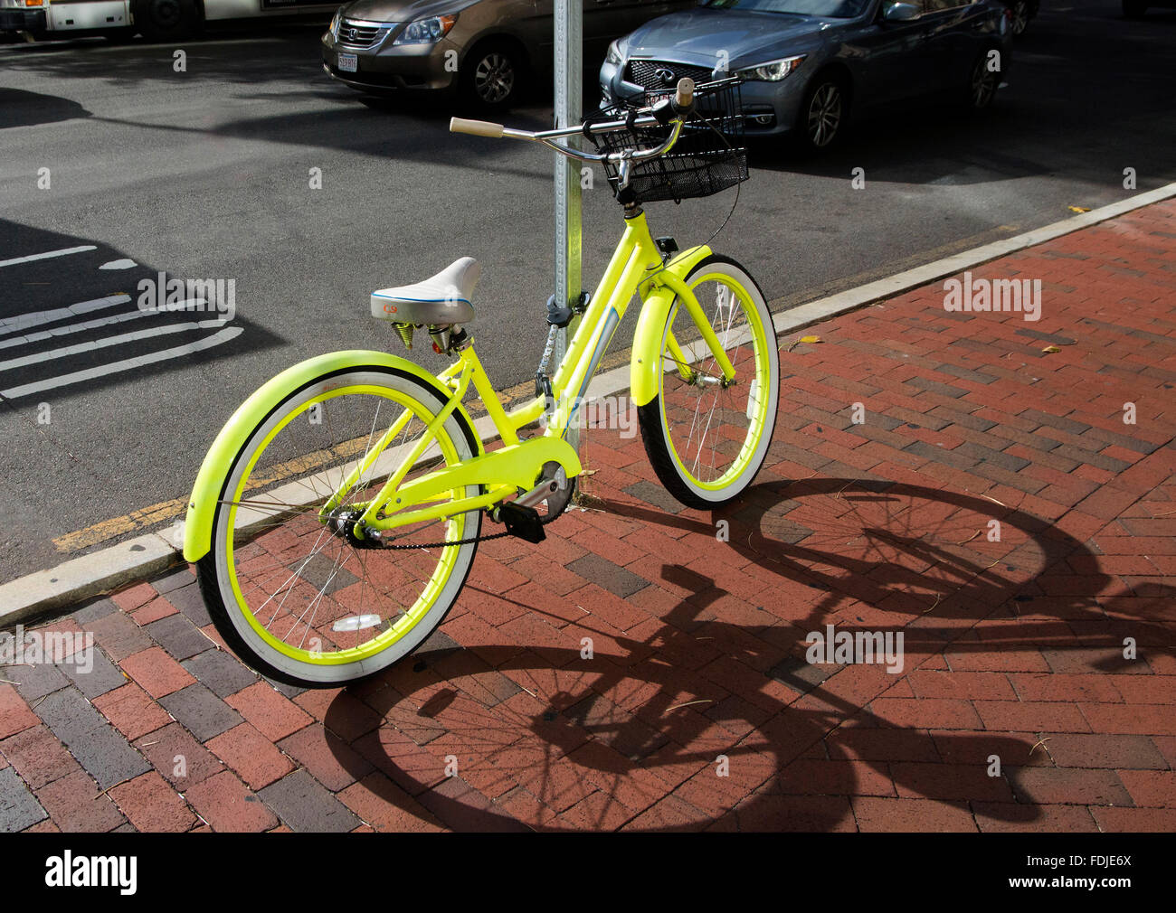 Very bright yellow bike hi-res stock photography and images - Alamy