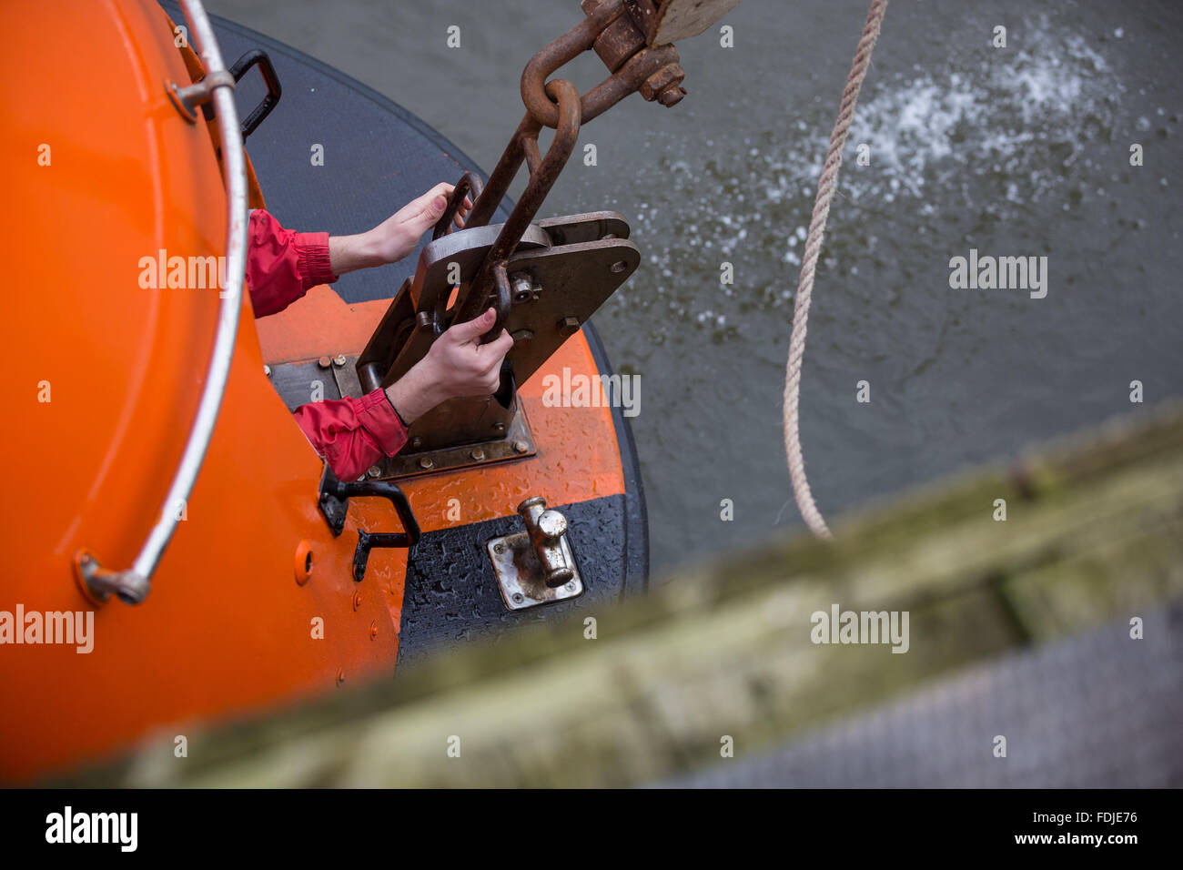 Offshore Lifeboat Stock Photos & Offshore Lifeboat Stock Images - Alamy