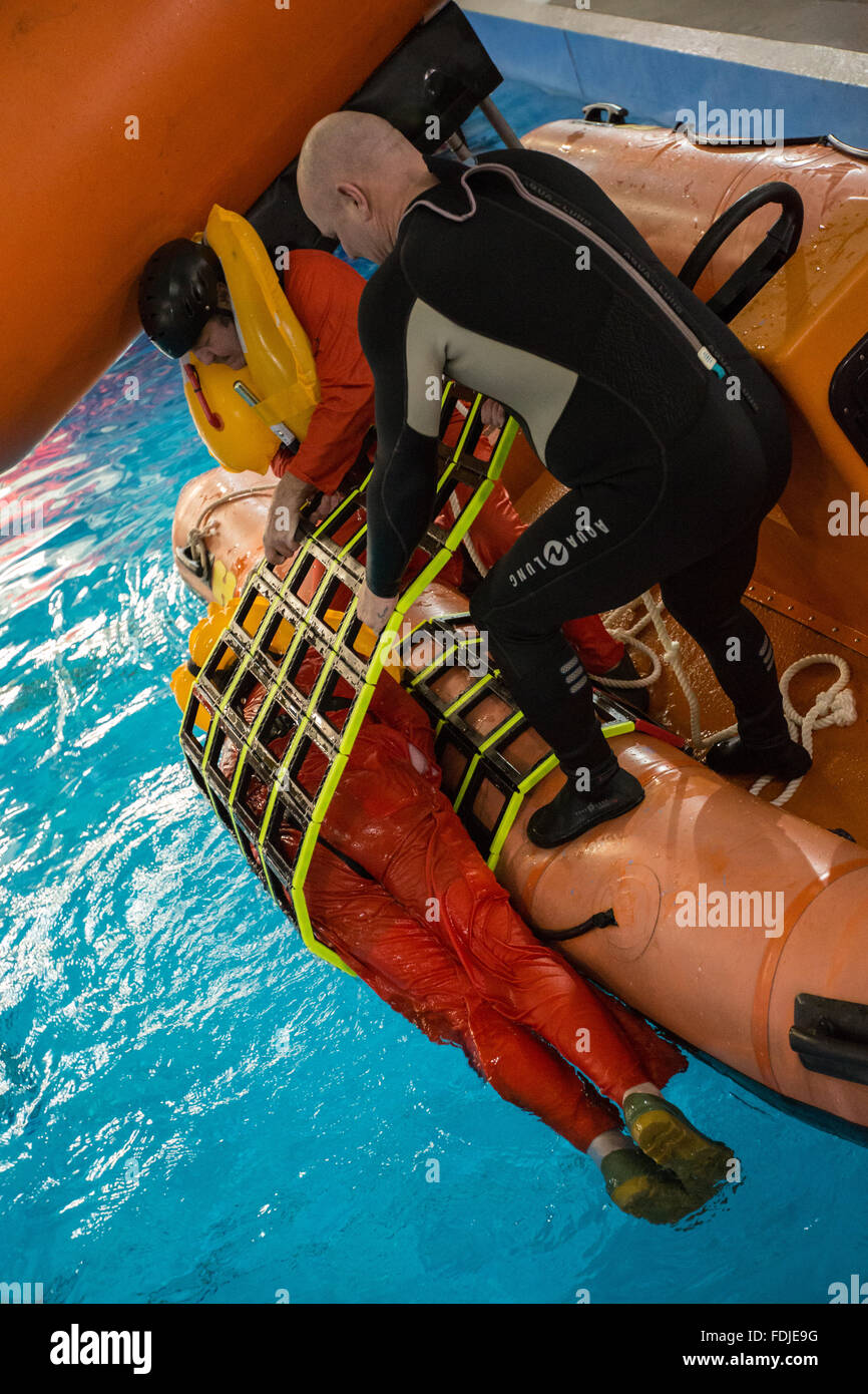 Fast rescue boat hi-res stock photography and images - Alamy