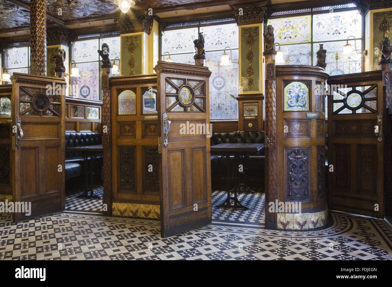 19th century pub interior High Resolution Stock Photography and Images ...
