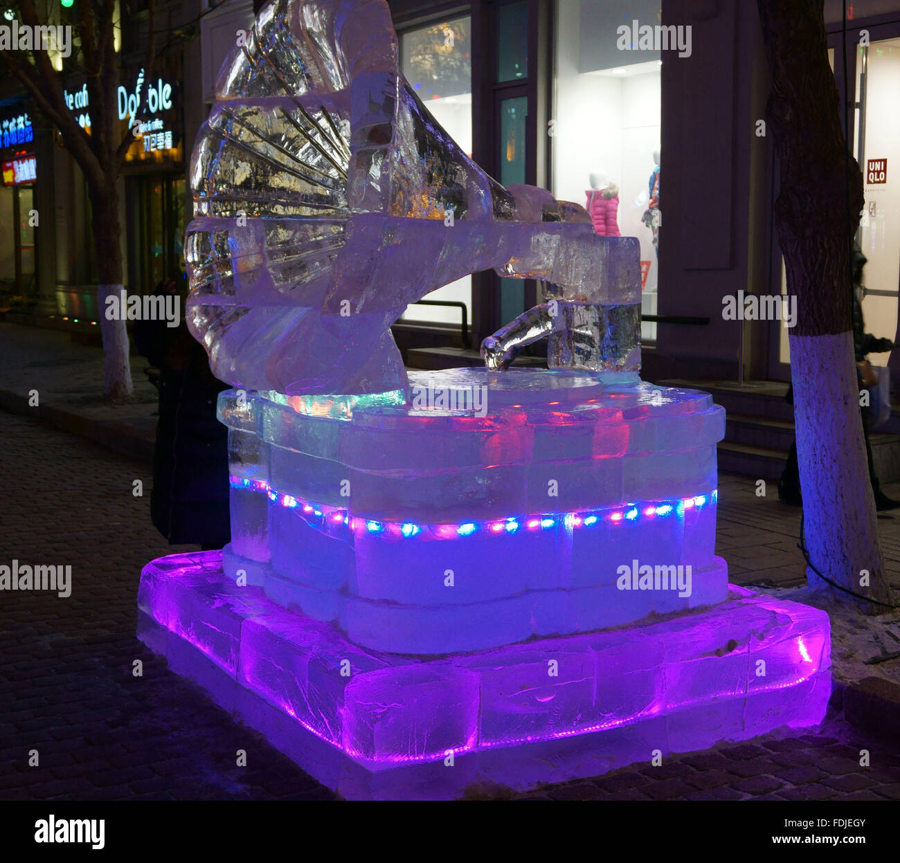 night scene of ice carving Stock Photo - Alamy