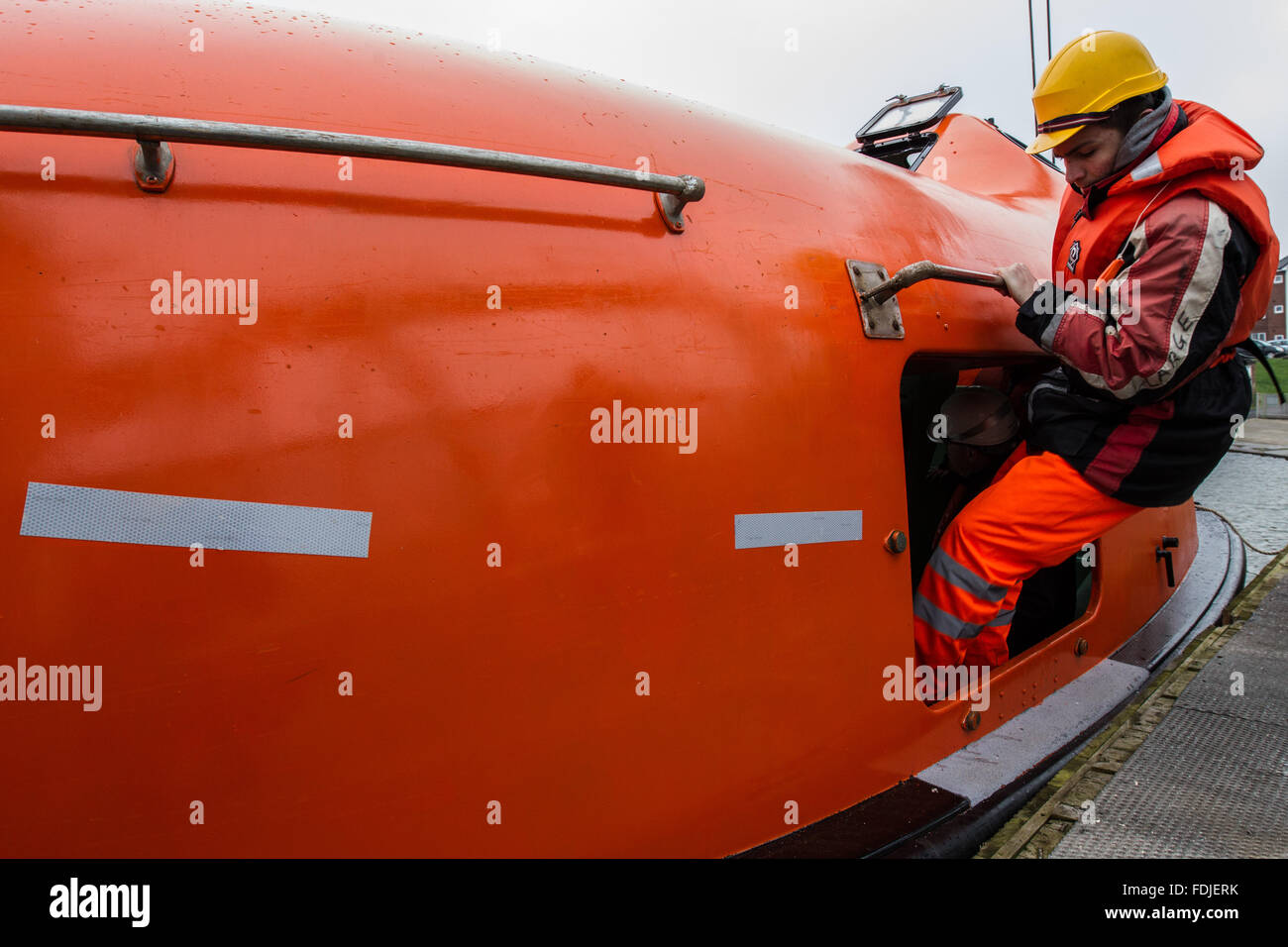 Offshore lifeboat hi-res stock photography and images - Alamy