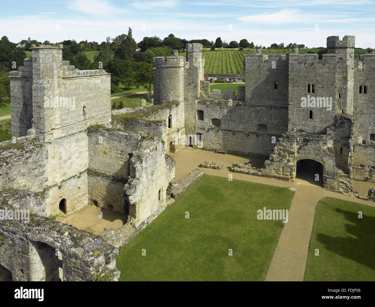 Interior of bodiam castle hi-res stock photography and images - Alamy