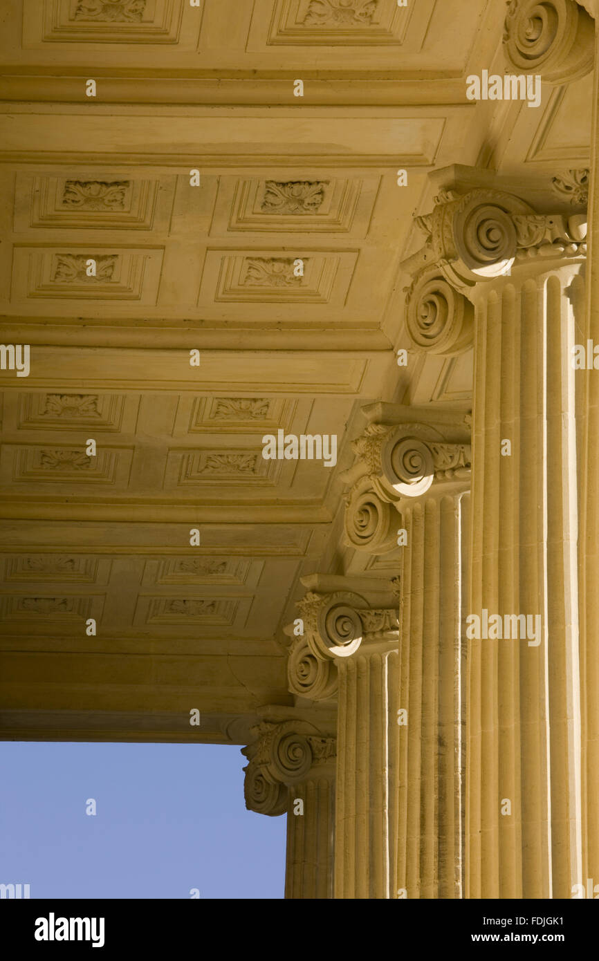18th century ionic architecture hi-res stock photography and images - Alamy