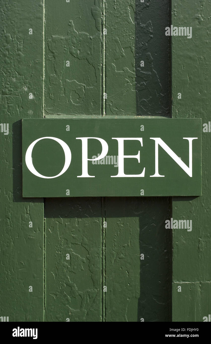 Reading berkshire sign hi-res stock photography and images - Alamy