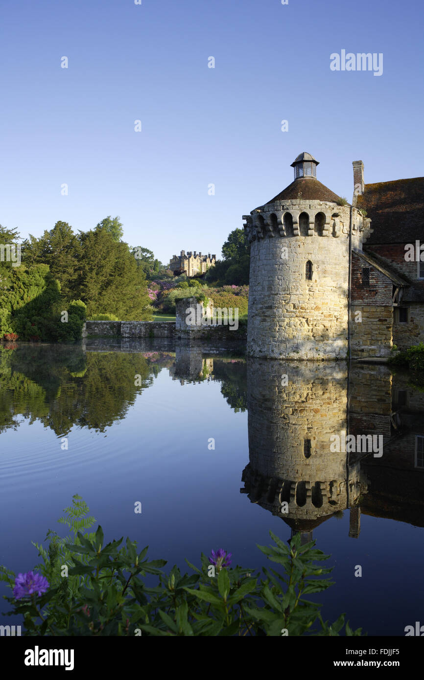 The ruins of the fourteenth-century moated Scotney Castle, Lamberhurst ...