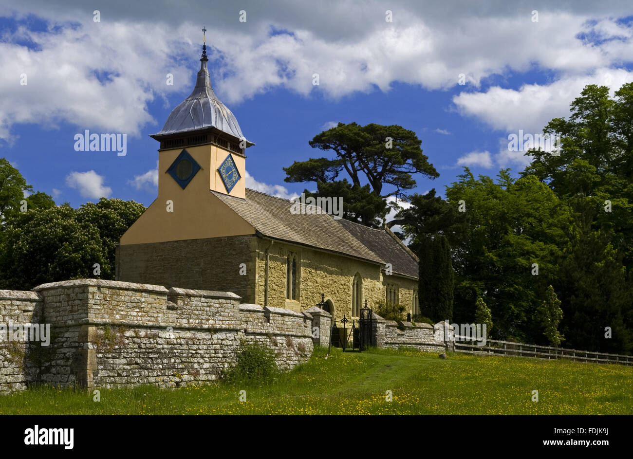 Fourteenth century church hi-res stock photography and images - Alamy
