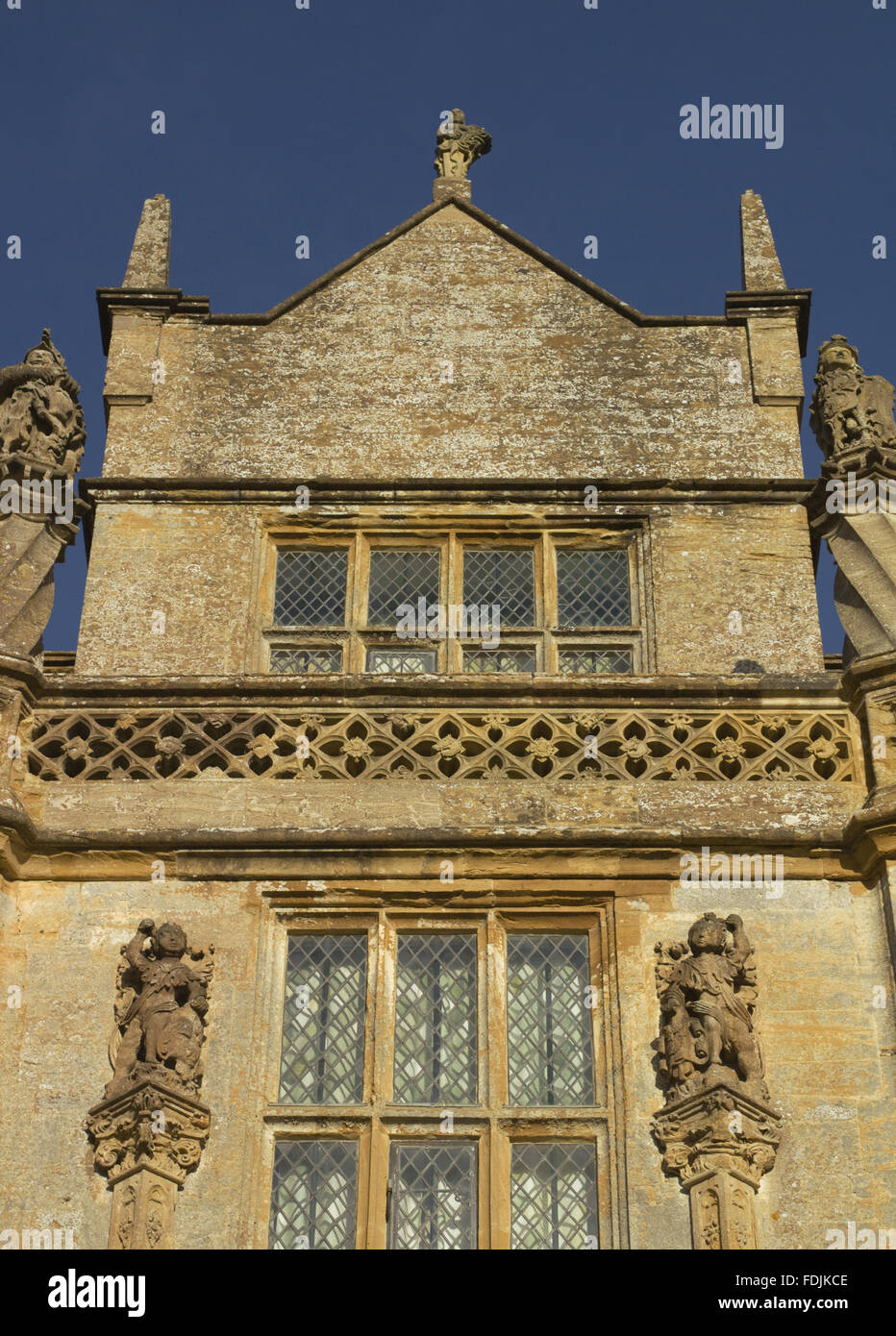 Projecting bay window hi-res stock photography and images - Alamy