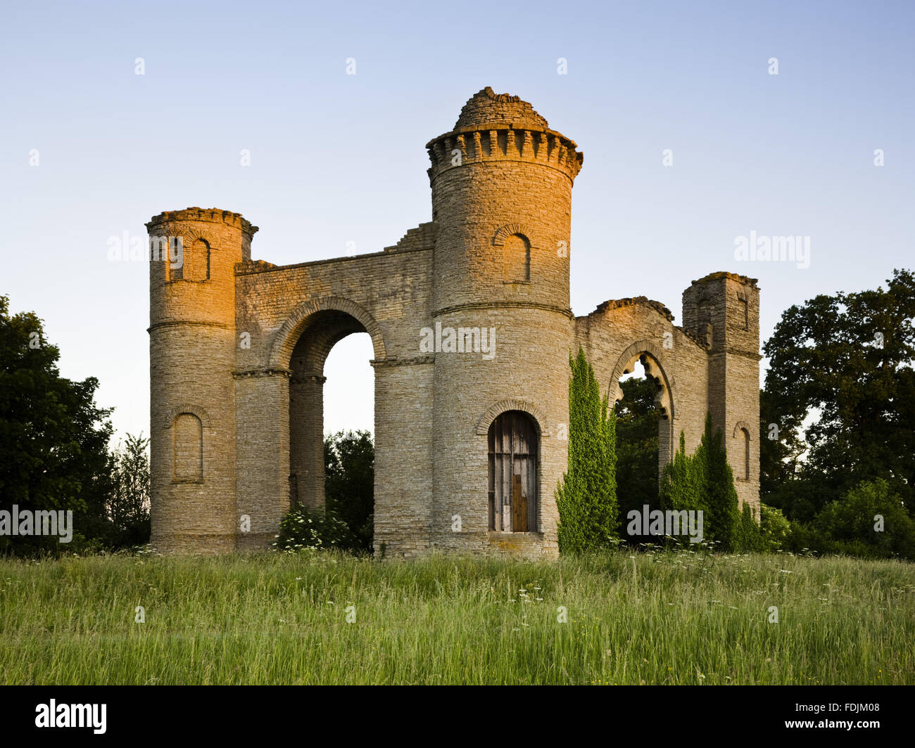 Dunstall castle croome park hi-res stock photography and images - Alamy