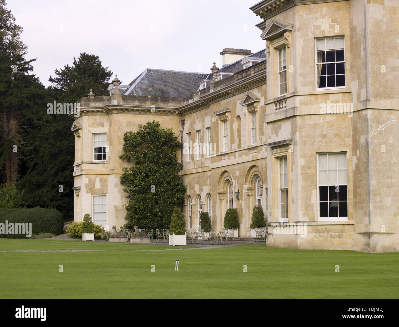 Exterior historic listed building hi-res stock photography and images ...