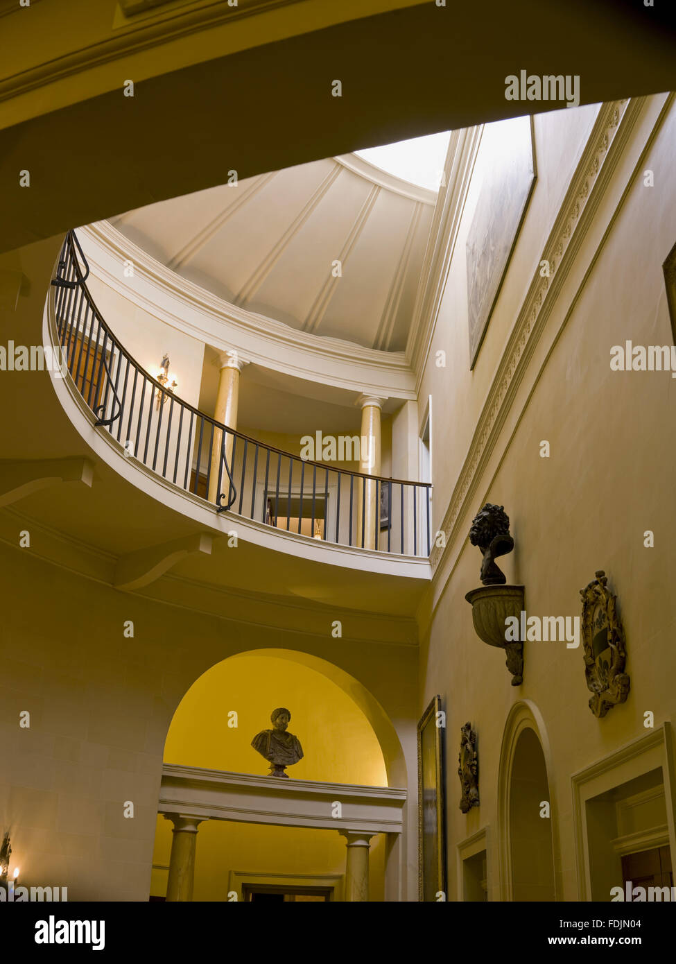 At hartwell house hi-res stock photography and images - Alamy
