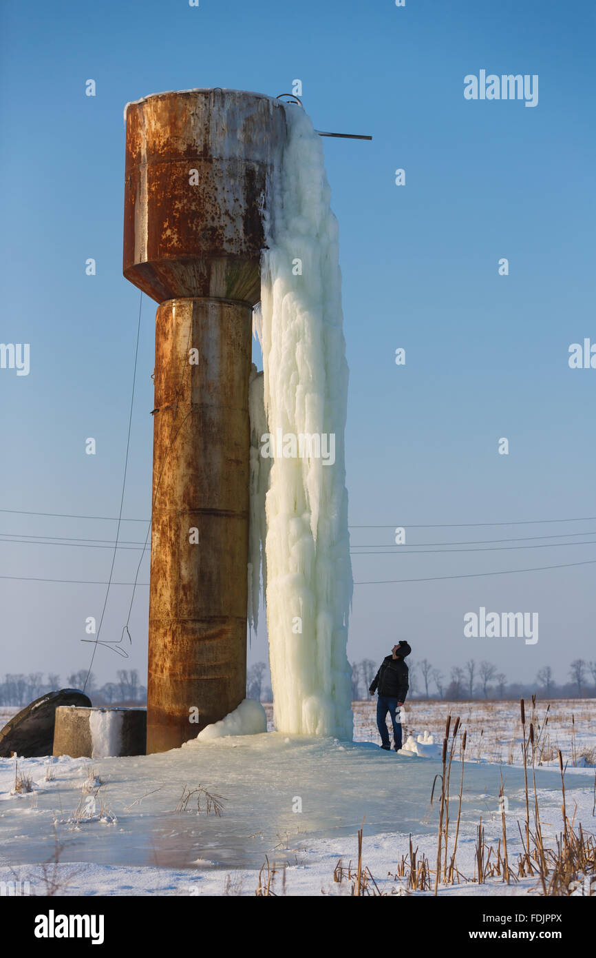 Broken tower hi-res stock photography and images - Alamy