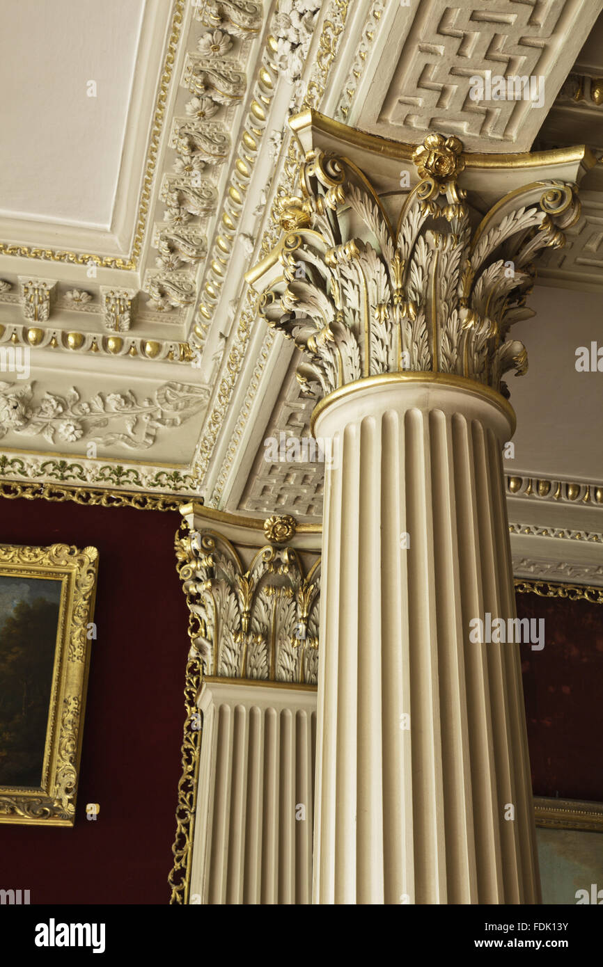 Corinthian column drawing hi-res stock photography and images - Alamy