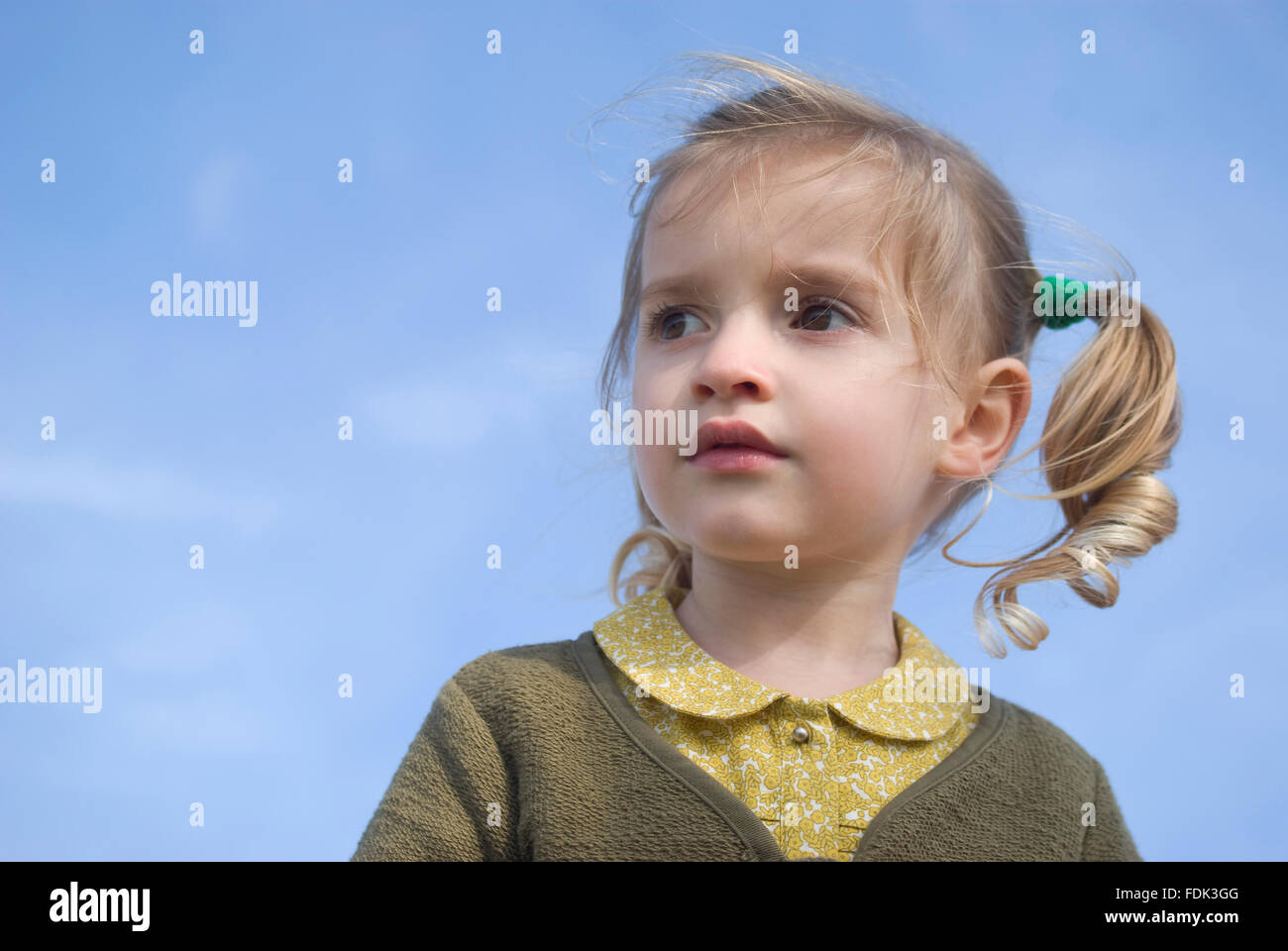 Little girl closeup outdoors Stock Photo - Alamy Little girl closeup outdoors Stock Photo - Alamy