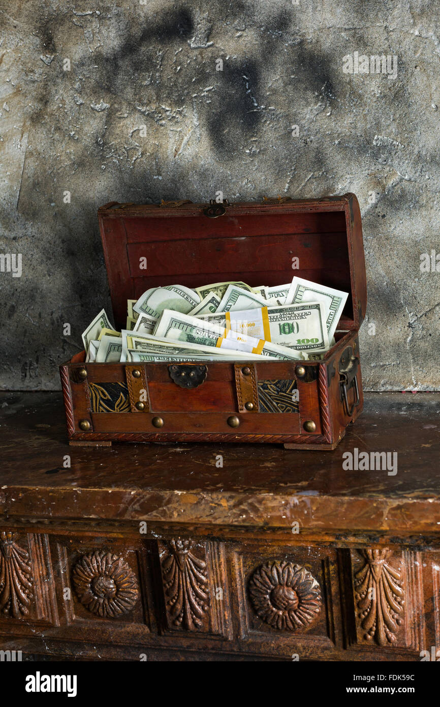 Storage of cash at home in a box Stock Photo - Alamy