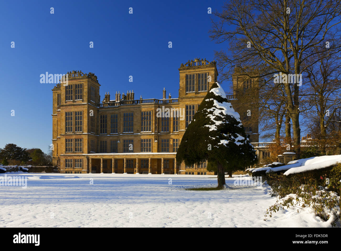 The east front of Hardwick Hall, Derbyshire, in the snow Stock Photo ...