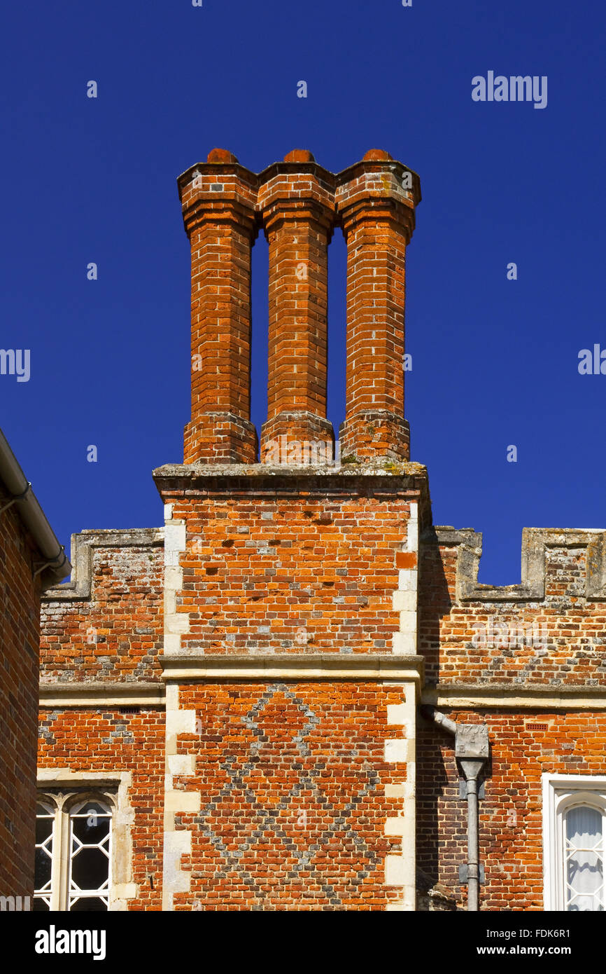 Diaper brickwork hi-res stock photography and images - Alamy