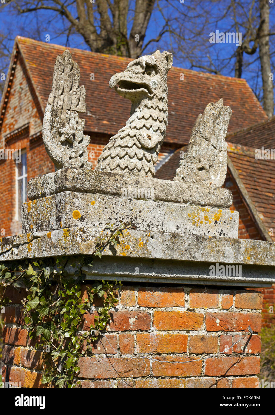The griffins head hi-res stock photography and images - Alamy