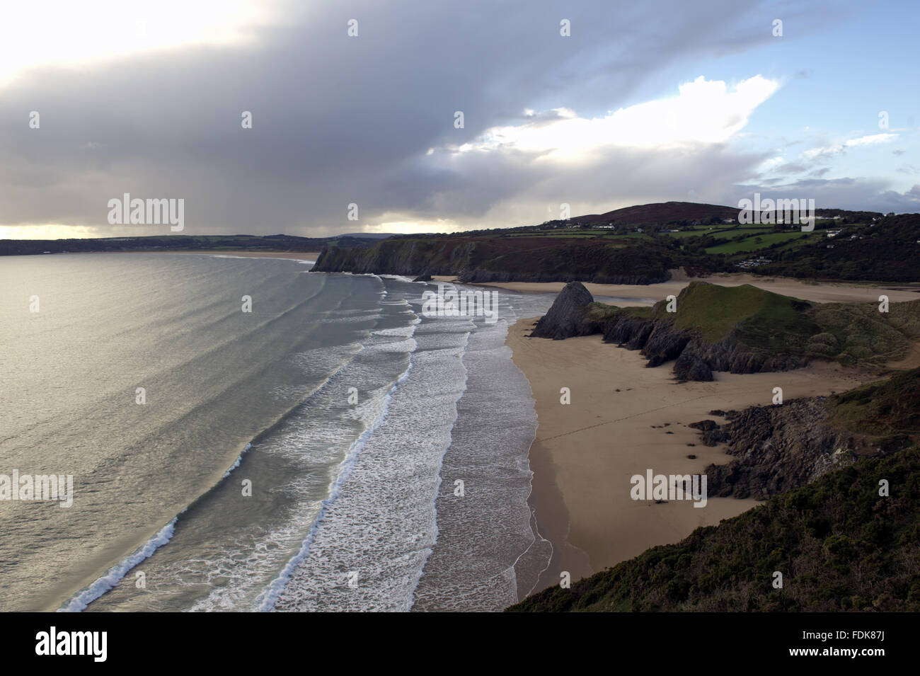 Three cliff bay gower people hi-res stock photography and images - Alamy