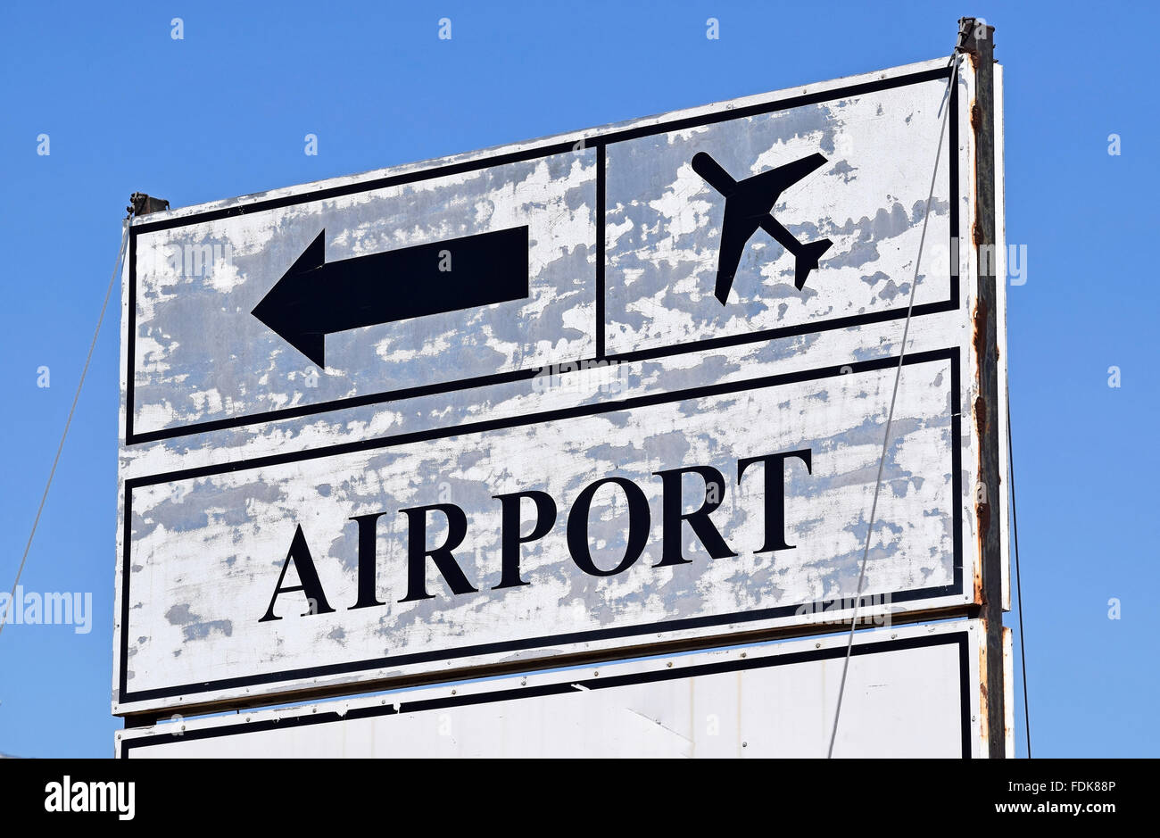 Airport road sign blue sky hi-res stock photography and images - Alamy