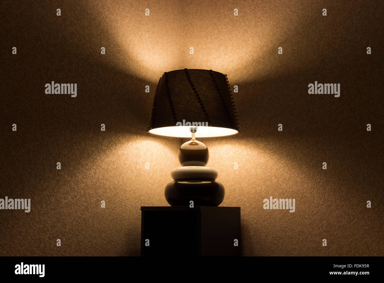 Table lamp hi-res stock photography and images - Alamy